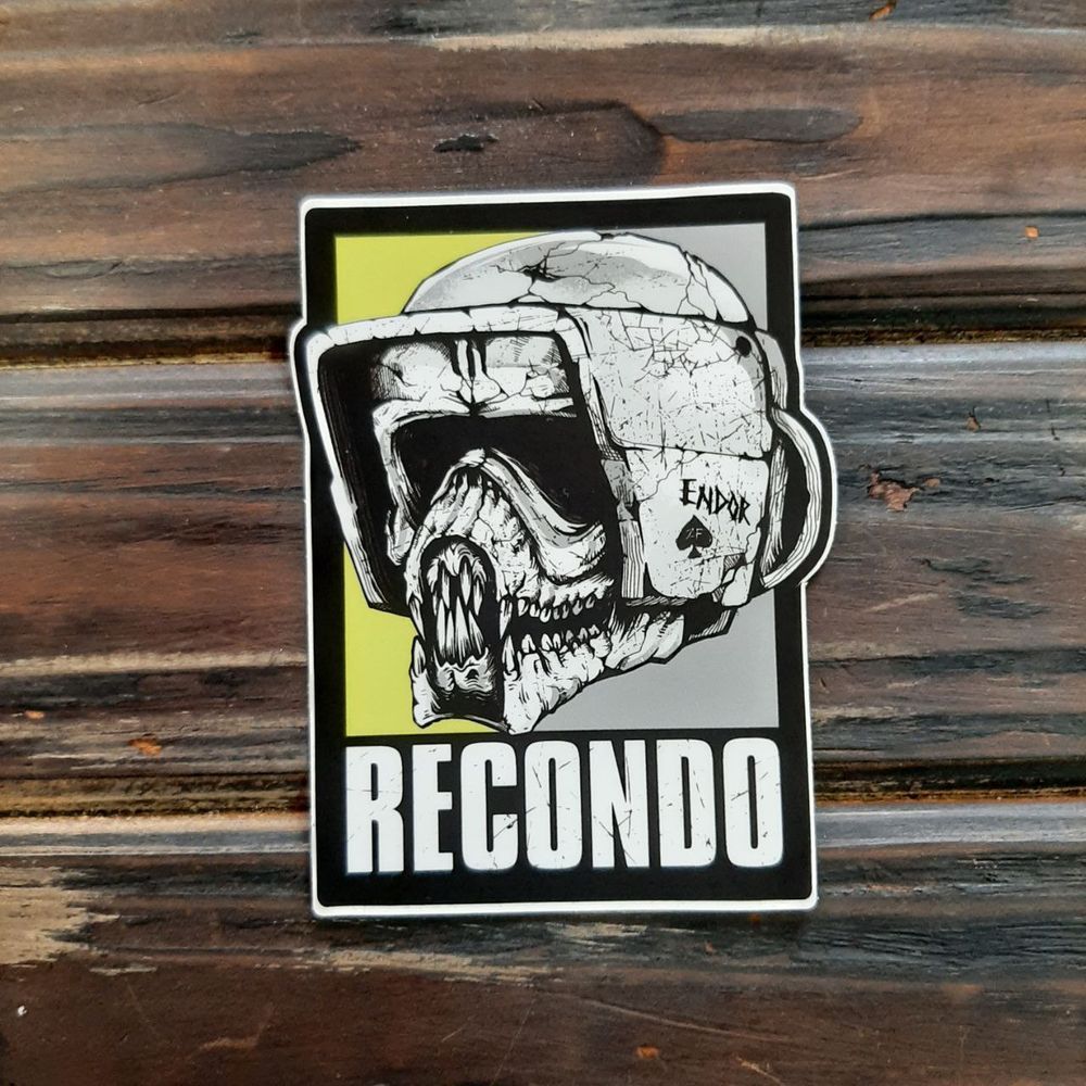 Zero Foxtrot стикер Recondo - Maverick — брутальные мужские футболки